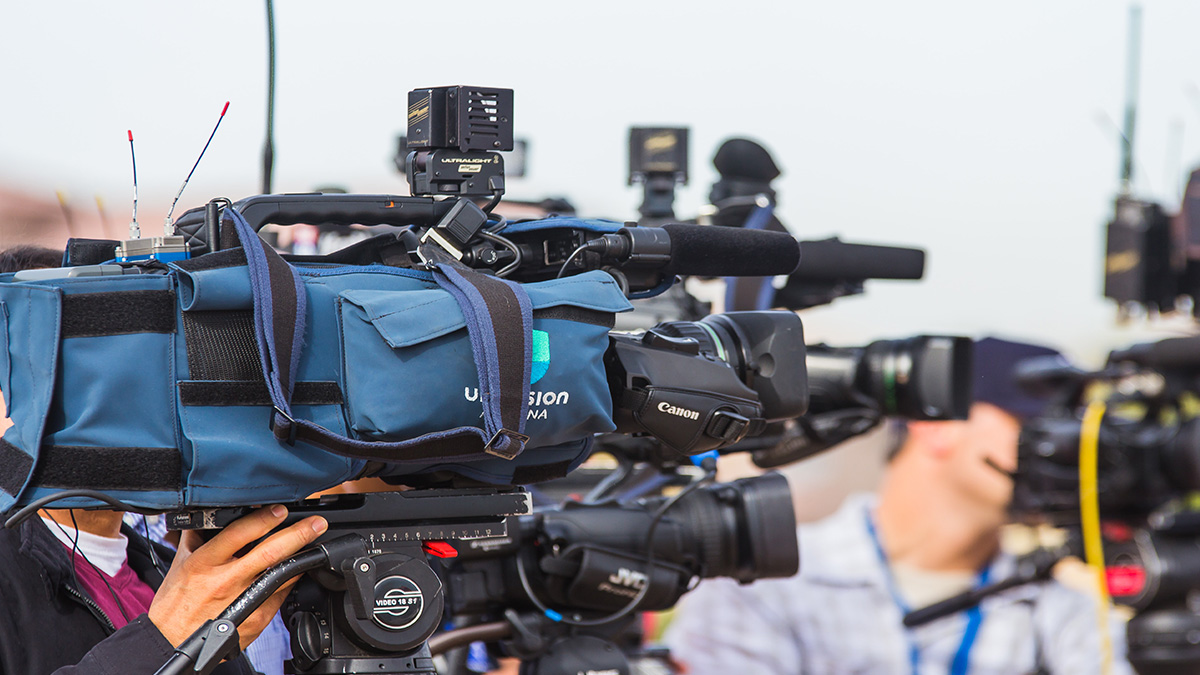 5 Ways to Handle Negative Publicity: Expert PR Tips – Makewetalknow